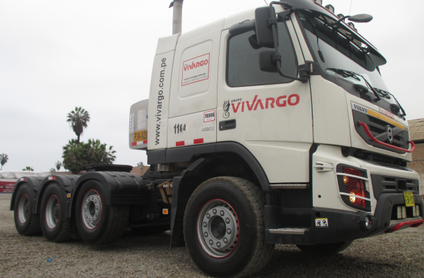 VOLVO FMX 8x4 T - Tractor Trailer - Vivargo